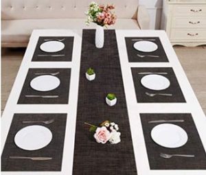 Do You Use Placemats with a Table Runner or Tablecloth?